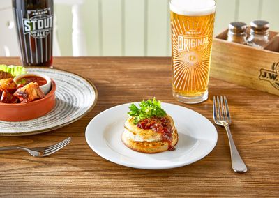 The Blue Bell | Seasonal pub food in Monton