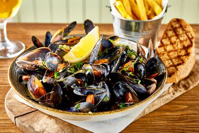 The Blue Bell | Vibrant Pub & Restaurant in Monton, Manchester